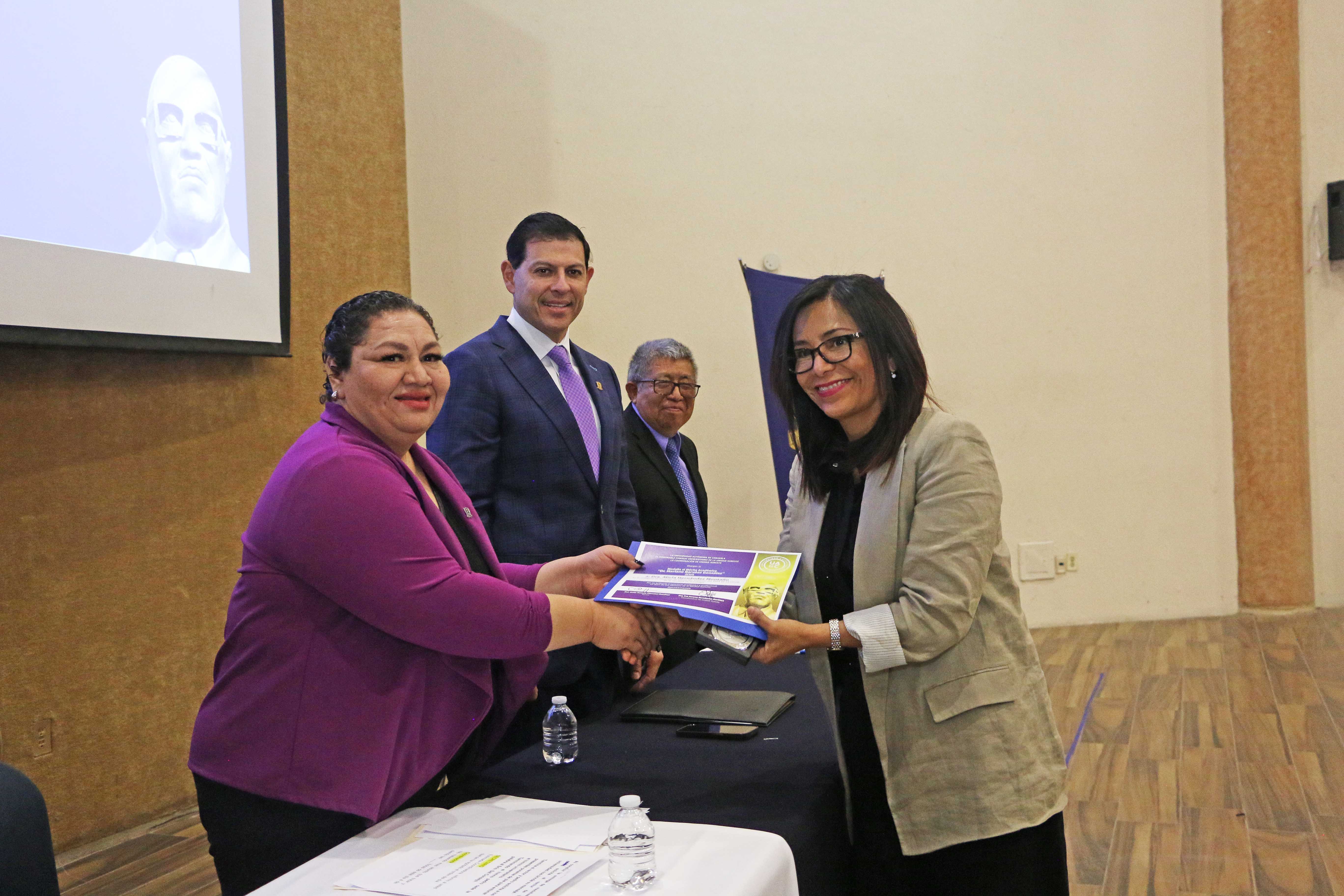 RECONOCE UADEC LA TRAYECTORIA ACADÉMICA DE UNIVERSITARIOS CON LA ...